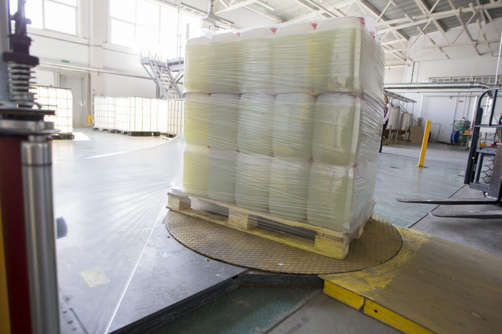 Guide to Pallet Wrapping Machines: Types and Benefits